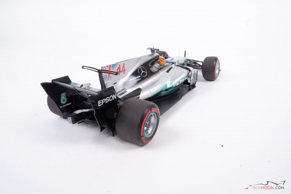 Model Mercedes W08 Hamilton 2017, 1:18 Minichamps | Tibormodel.com