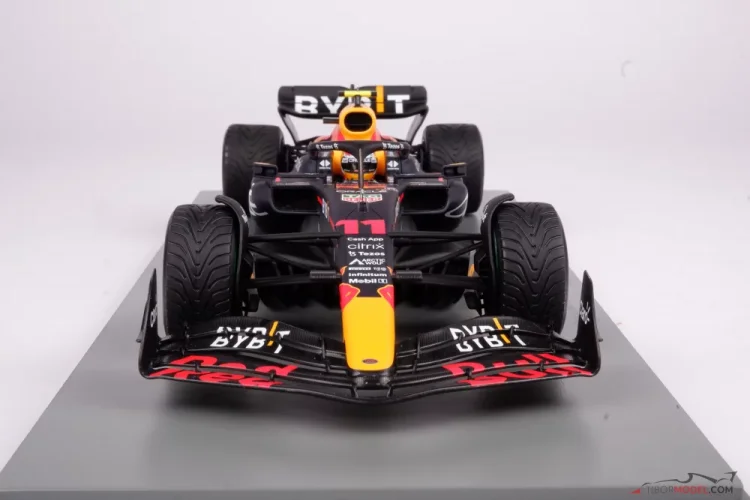 Model car Red Bull RB18 Perez 2022, 1:18 Spark | Tibormodel.com