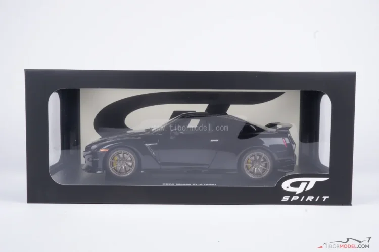 Model vozu Nissan GT-R Takumi fialový, 1:18 GT Spirit | Tibormodel.com