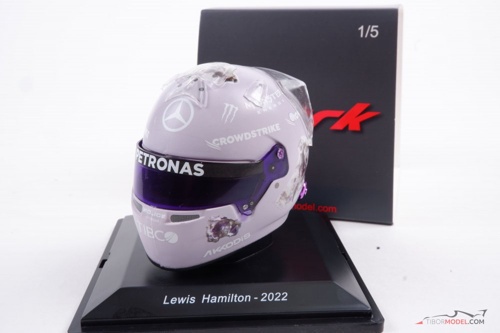 Helmet Lewis Hamilton Mercedes 2022, 1:5 Spark | Tibormodel.com