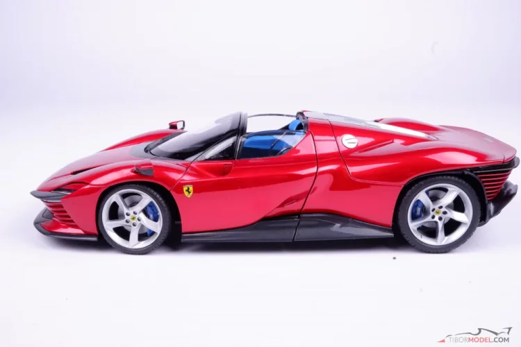 Model auta Ferrari Daytona SP3 spider, 1:18 Bburago | Tibormodel.com
