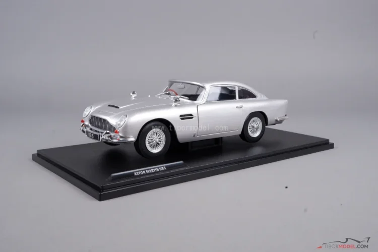 Model car Aston Martin DB5 silver birch, 1:18 Solido | Tibormodel.com