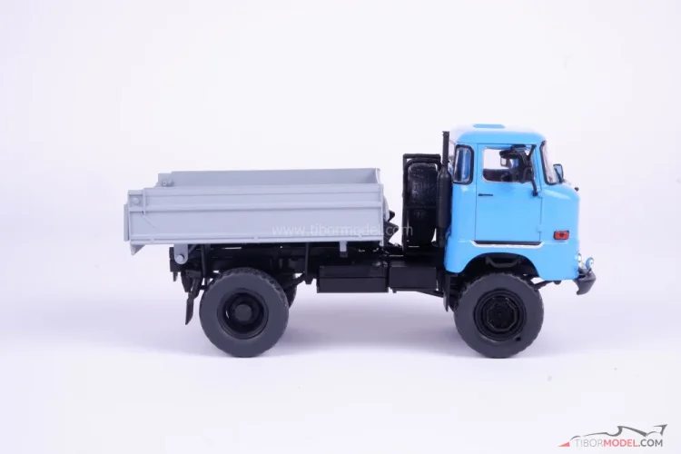Model truck IFA W50 flatbed, blue, 1:32 scale | Tibormodel.com