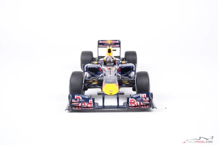 Model Red Bull RB6 Vettel 2010, 1:18 Minichamps | Tibormodel.com
