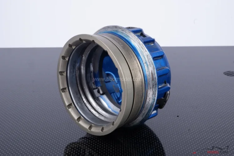 Wheel nut blue from F1 Ferrari SF15-T, original 2015 | Tibormodel.com