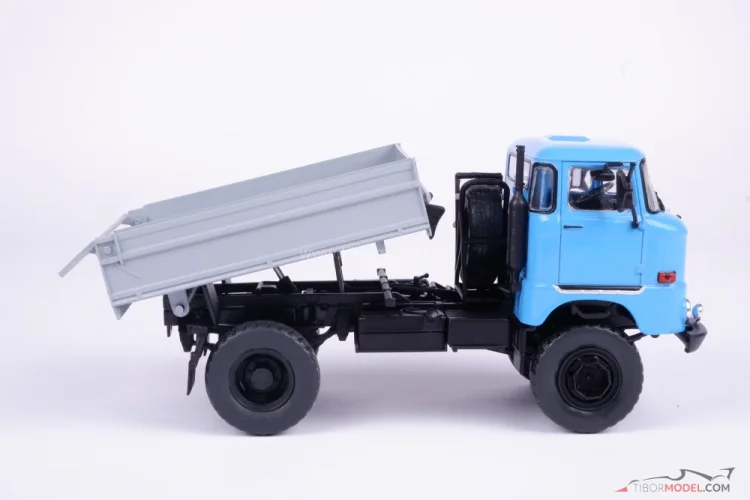 Model truck IFA W50 flatbed, blue, 1:32 scale | Tibormodel.com
