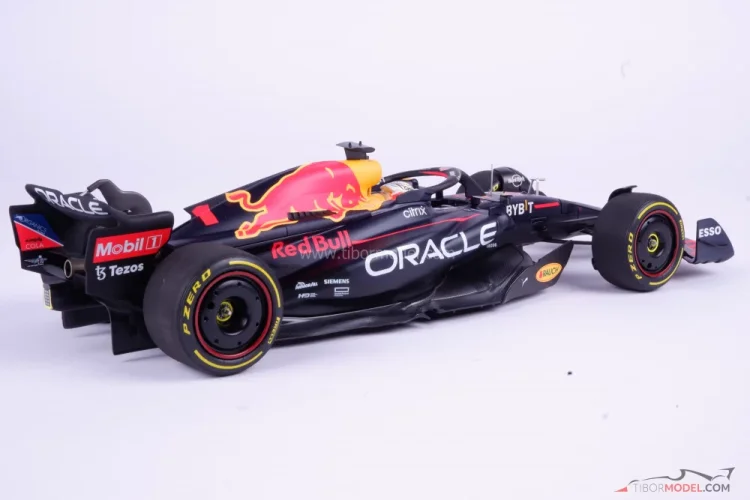 Model car Red Bull RB18 Verstappen, French GP | Tibormodel.com