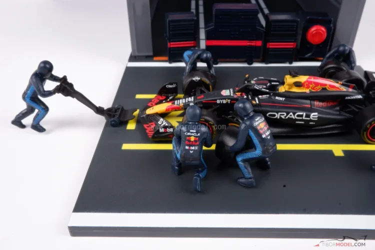 Pit Stop set Red Bull Verstappen 2024, 1:43 Bburago | Tibormodel.com