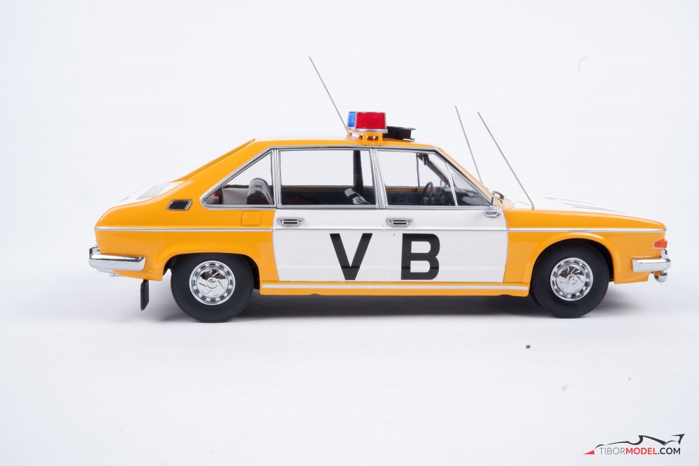 Model car Tatra 613 police, 1:18 Triple9 | Tibormodel.com